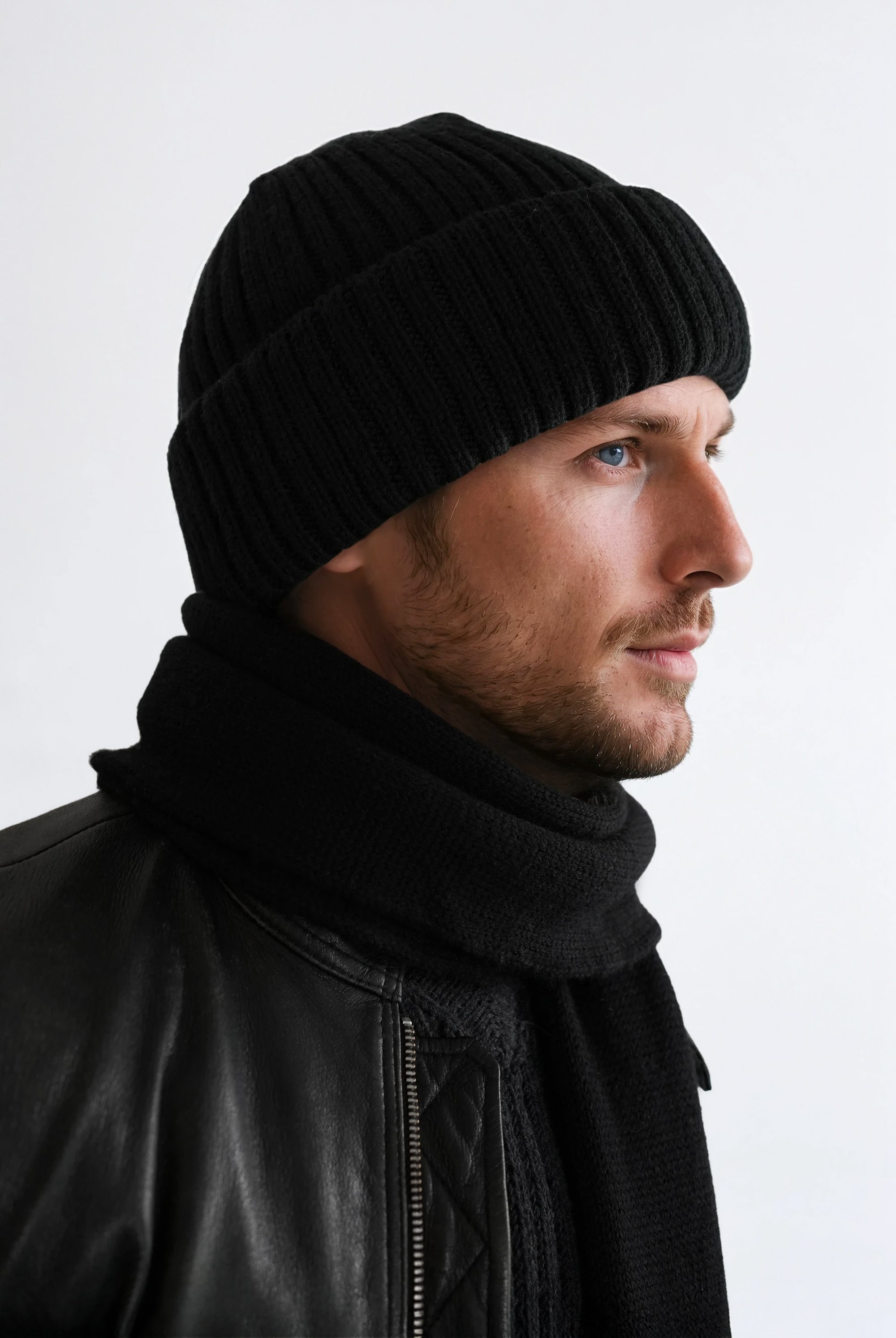 No 001 Beanie Knitting Pattern - Grivette Design